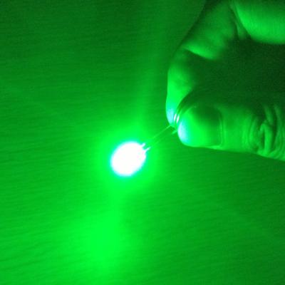 China 5mm LED Light Emitting Diode 520nm Green Color 30000mcd Ultra Bright Round Head LED Bead for sale