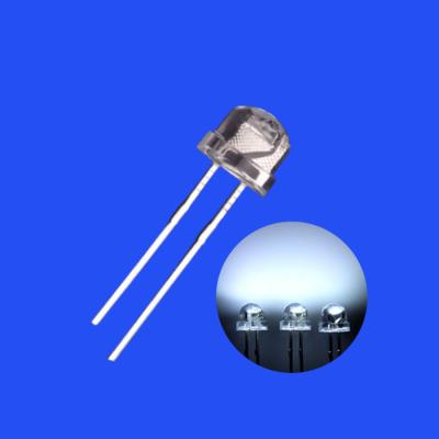 Cina 5mm 7000K - 9000K Bianco 2000mcd - 2500mcd 120deg Strawhat Forma Acqua Chiara Lente Diodo Luce in vendita