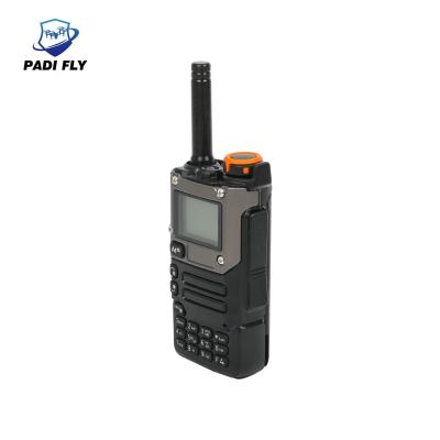 China Hand-Held 2km Range Drone Signal Detector with 2.4G 5.2g 5.8g 60W Frequency Detection Alarm System for sale