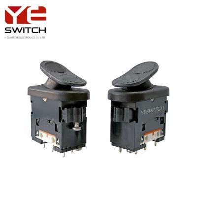 China 500V Black 3A 2rocker Switch IP67 Locking Light Switch for sale