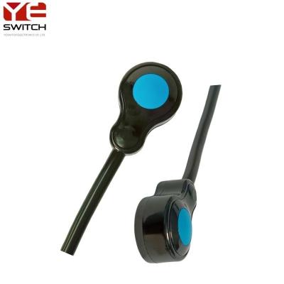 China Wire Terminal Waterproof Button Switch 50mA 12VDC Momentary Contact Switch for sale