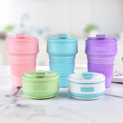Cina personalizzazione pieghevole del regalo della tazza di caffè del silicone della bottiglia di 5.5*13cm 12oz Drinkware in vendita