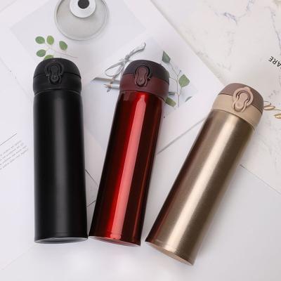 Cina Gli sport all'aperto 500ml della bottiglia di SS304 SS201 Drinkware hanno isolato la bottiglia di acqua in vendita
