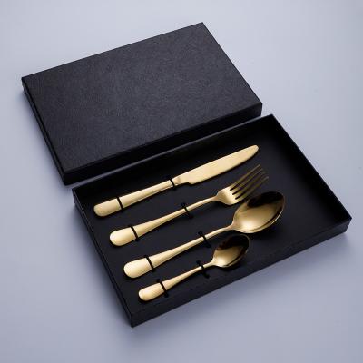Cina Nicheli le riunioni libere della famiglia le posate della cucina che mettono il cucchiaino del coltello della forcella del cucchiaio 4Pcs in vendita