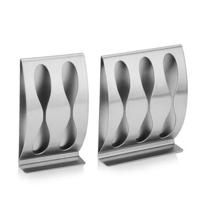Cina 3 accessori domestici del bagno del supporto dello spazzolino da denti di acciaio inossidabile del supporto della parete dei fori in vendita
