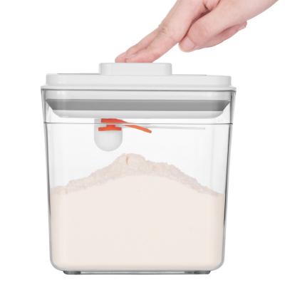 Cina contenitori di plastica del cereale 1000ml-2300ml insieme ermetico dei contenitori di stoccaggio di alimento di 7 pezzi in vendita
