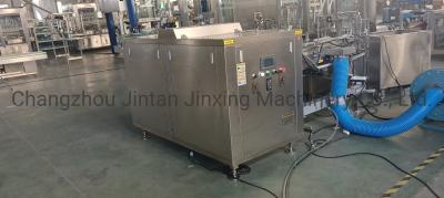 Cina Plastic Beverage Bottle Unpacking Machine Automatic in vendita