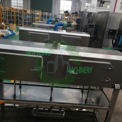Cina Etichettatrice della bottiglia Semi-automatica della manica del tunnel del vapore di calore dei 2 tester in vendita