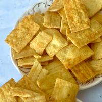 China Japanese Rice Crackers Baked Salty Spicy Flavor 7.5kg Bulk Import Snack for sale