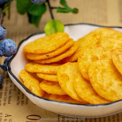 Cina L'OEM croccante dello spuntino del triangolo del cereale dei cracker popolari del riso ha condito i biscotti in vendita