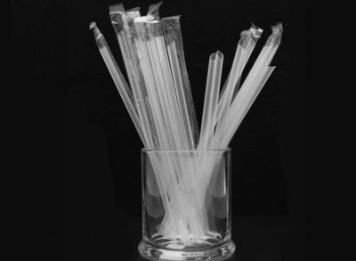 중국 우호적인 Eco는 버릴 수 있는 플라스틱 음용 스트로 11x210mm OEM이 이용 가능하 으로 채색했습니다 판매용