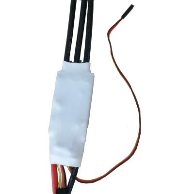 China Controlador eletrônico 3-7S 120A 5V/2A da velocidade do BEC do ESC do motor branco do barco de Rc da cor à venda