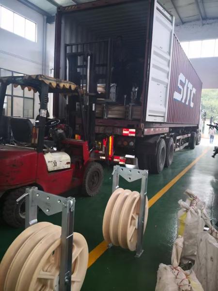 Quality CE Certified Pulley Block with 2 Tons Load Capacity, 5:1 Safety Factor, and Corrosion Resistance for Heavy Duty Lifting for sale