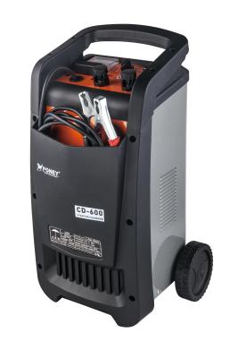 Cina OEM portatile del dispositivo d'avviamento 12V 24V del caricatore del ripetitore accumulatore per di automobile disponibile in vendita