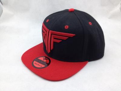 China Custom Embroidered Snapback Baseball Caps Black Acrylic Hats for Man for sale