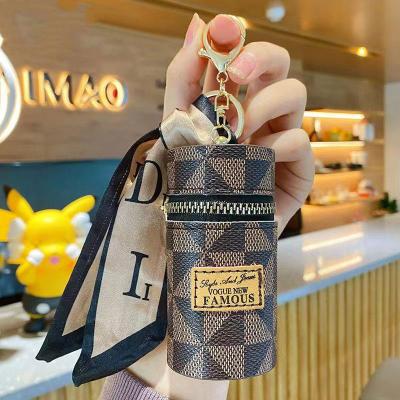 Cina 2024 NUOVO COLORE GEOMETRICO CONTRASTO BORSA COMPACCATA BORSA MONETTA BORSA PENDANTE BORSA DELL'OREFONO BORSA DELLA BOCA BORSA ROSSA MINI BORSA DELLA CLAVELLA in vendita