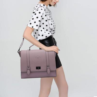 Cina EASEGAVE BRIEFCASE per laptop da 17 pollici da donna, VINTAGE PURPLE SAFFIANO ECO-LEATHER, MULTI-COMPARTMENT, Capacità di peso di 3 libbre in vendita