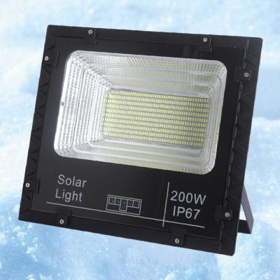 Cina 200W HIGH CLASS Patent Design Alta potenza impermeabile all'aria aperta a energia solare LED Flood Light in vendita