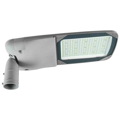 Cina La migliore iluminazione pubblica impermeabile all'aperto di vendita di IP66 100W 200W 300W LED ha fuso sotto pressione la luce di alluminio 150LM/W in vendita