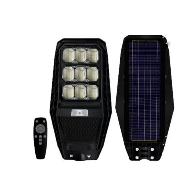 中国 100W 太陽光 LED ストリートライト ABS シェル 360 SMD 2835 LED と長持ちバッテリー 販売のため