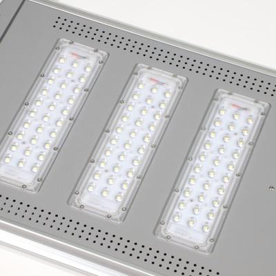 Cina Pannello di silicio monocristallino tutto in una lampada solare per 25,6V 32Ah / 48Ah capacità della batteria in vendita