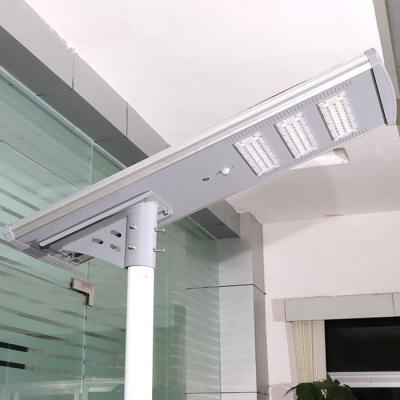 Cina 160LM/W LED a energia solare, illuminazione stradale, controllore MPPT, batteria LiFePO4 in vendita