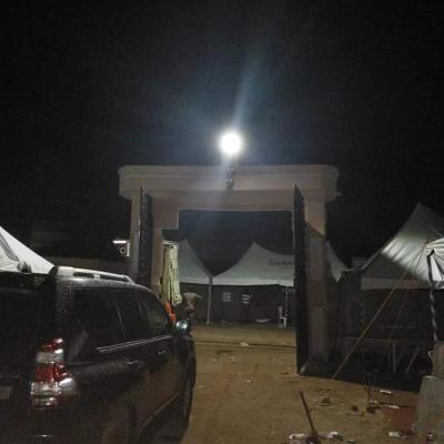 China A luz de rua solar 40W do diodo emissor de luz da lâmpada do cargo do painel solar 18V45W 4200 Lm trabalha 12 horas à venda