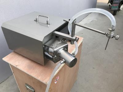 Cina il vetro ceramico del tuffatore della singola testa 1-30ml ha automatizzato Vial Pump Filler in vendita