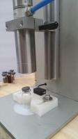 China SS304 20 To 30BPM Perfume Bottle Capping Machine for sale
