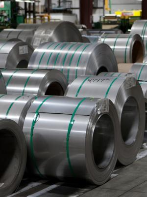 China 0.05mm-2mm Cold Roll 304 Stainless Steel Coils / Stainless Steel Slit Coil for sale