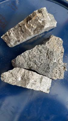 China Aluminium Alloying Master Element For Various Irregular Shapes 10-30% Zr Zirconium for sale