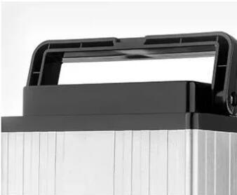 Cina Batteria di ricambio per ebike lungo ciclo 48V 250W 500W Silver Rear Rack ricaricabile Batteria per ebike Fiets Accufahrrad Akku Fur Elektrofahrrader Batteria al litio in vendita