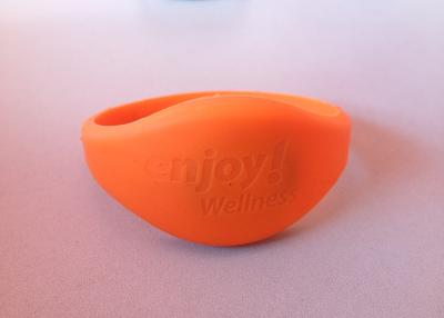Cina TK4100/EM4305/T5577 Chip RFID Tag Rfid Polsetta in silicone con codice QR in vendita