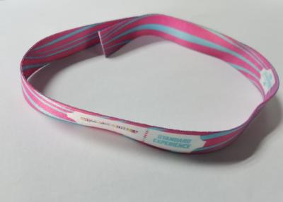 China UHF eenmalig gebruik Heat Transfer print logo RFID Elastische stof polsband voor tentoonstelling/concert/ziekenhuis/sportieve vergadering Te koop