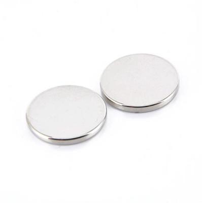 Cina Bottoni magnetici forti circolari Magneti rotondi al neodimio 10x10mm 15x3mm in vendita