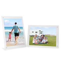 China Clear Magnetic Tabletop Photo Frames Lightweight Drop Resistant for sale