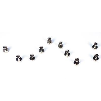 Cina Pulsanti magnetici per lavagna bianca con superficie in metallo Spille magnetiche multiuso stile pedone in vendita