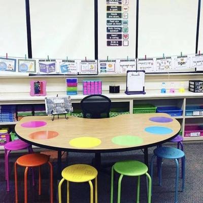 Cina Rimovibile Riutilizzabile Riutilizzabile Dry Erase Table Dots ODM Table Spots Classroom in vendita