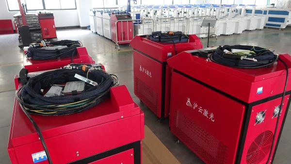 Quality Continuous Wave 1000W 1500W 2000W 3000W Portable Handheld Fiber Laser Welding for sale
