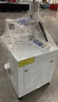 China Control Software Auto Laser Cleaning Machine with Raycus Max JPT Source for sale