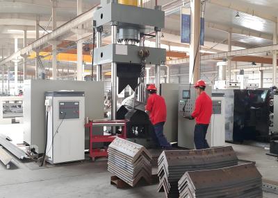 China Metal Fabrication Hydraulic CNC Angle Carbon Steel Bending Machine Model HQ250-700 for sale