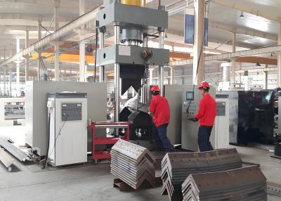 China Model HQ250-700 CNC Sheet Metal Profile Heating And Bending Machine For Power Fittings for sale