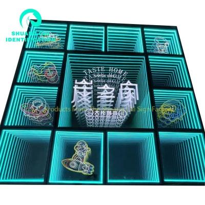 Cina 3D LED all'aperto Illuminazione a pavimento Specchio dell'abisso Neon Specchio magico dell'abisso Dimensione personalizzata in vendita