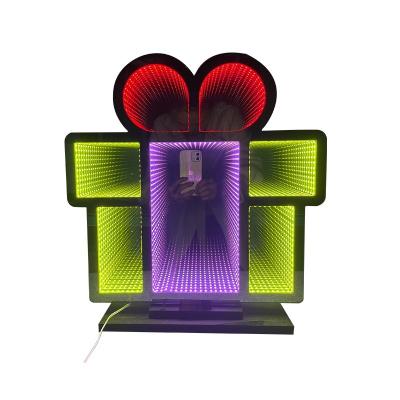 China Caixinha de presente de Natal com luz LED e espelho mágico acrílico à venda