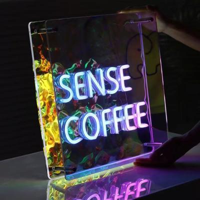China Custom Infinity Effect Kleurgradiënt Spiegel Licht Neon Schild met Duurzaam Metalen Frame Te koop