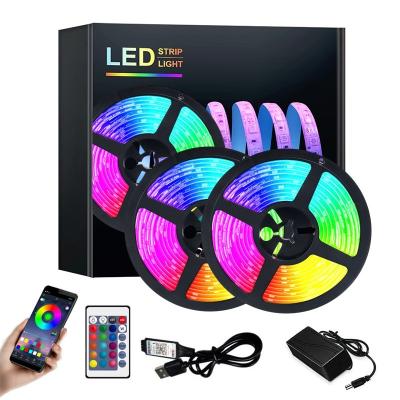 Cina Fonte luminosa a LED da 110 lm Alta luminosità DC12V/24V 10W Lumina a nastro a LED 120 led/m SMD 2835 in vendita