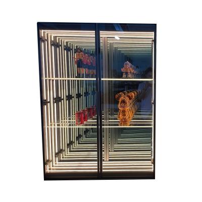 Cina Colorato personalizzato Specchio Infinito Abismo Specchio Wine Bar Cabinet per le tendenze di moda in vendita