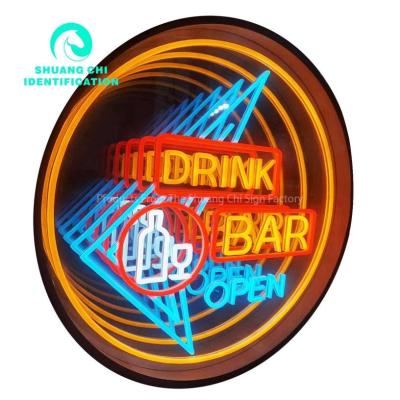 Cina Illuminazione a specchio al neon La scelta ideale per la decorazione Alta efficienza luminosa lm/w 80 in vendita