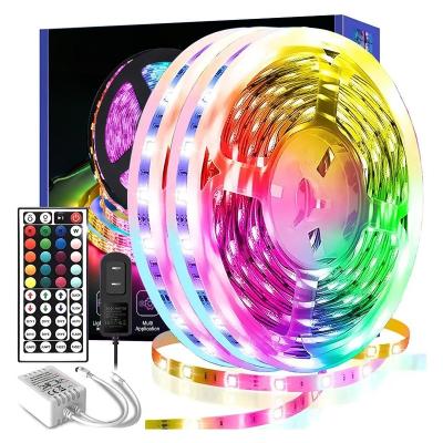 Cina 5050 RGB Cambio colore Sincronizzazione musicale Ambiente Bluetooth Smart Strip Light per la decorazione in vendita
