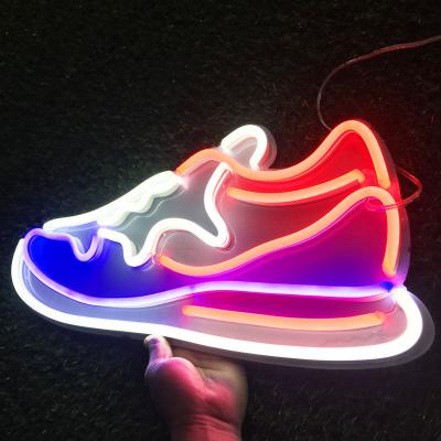 China Verlichte achterkant verlicht metaal led brief lichten teken acryl roestvrij staal lichtgevend karakter voor het display Te koop